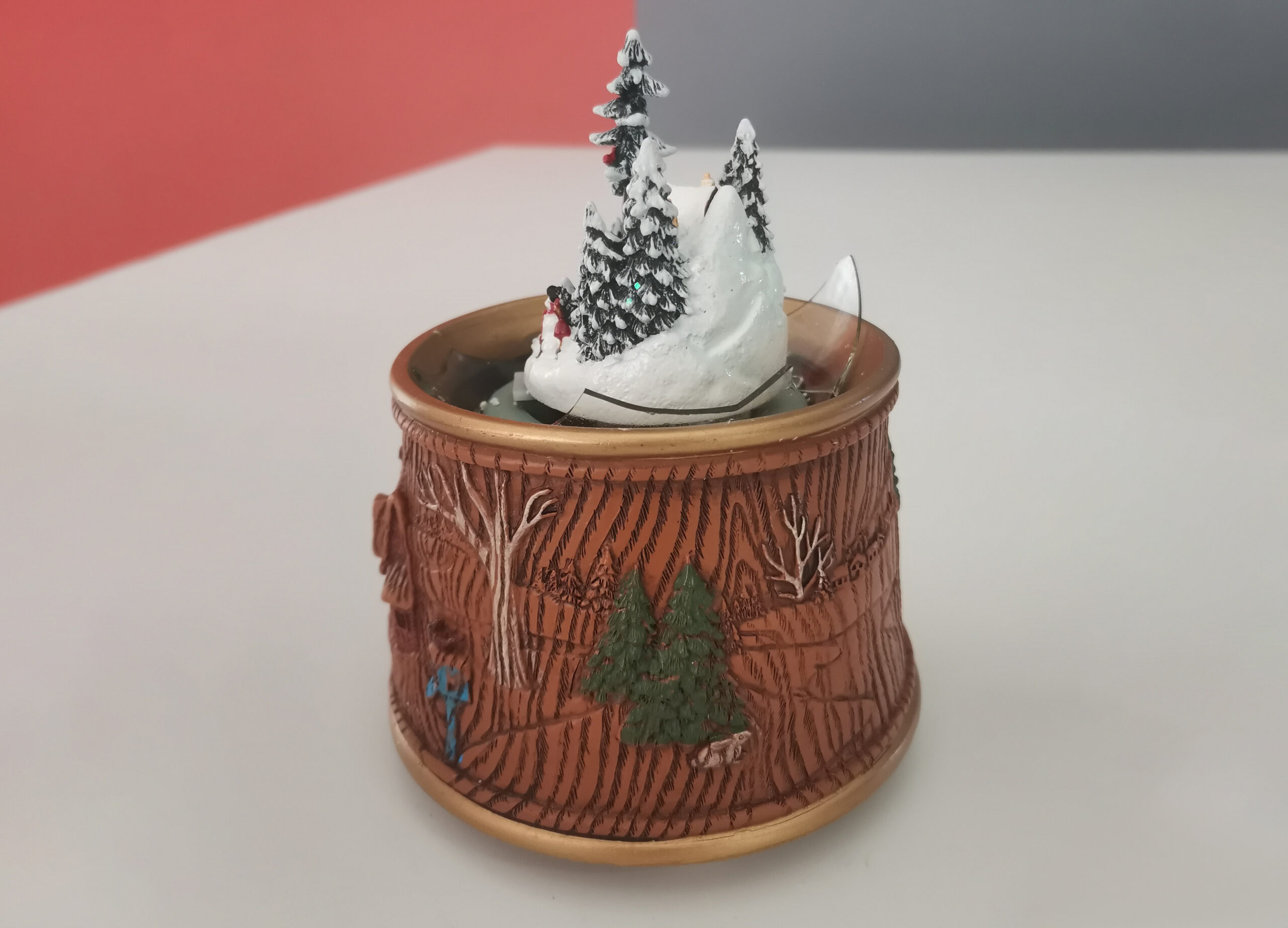 Snow globe repair service - Offerings